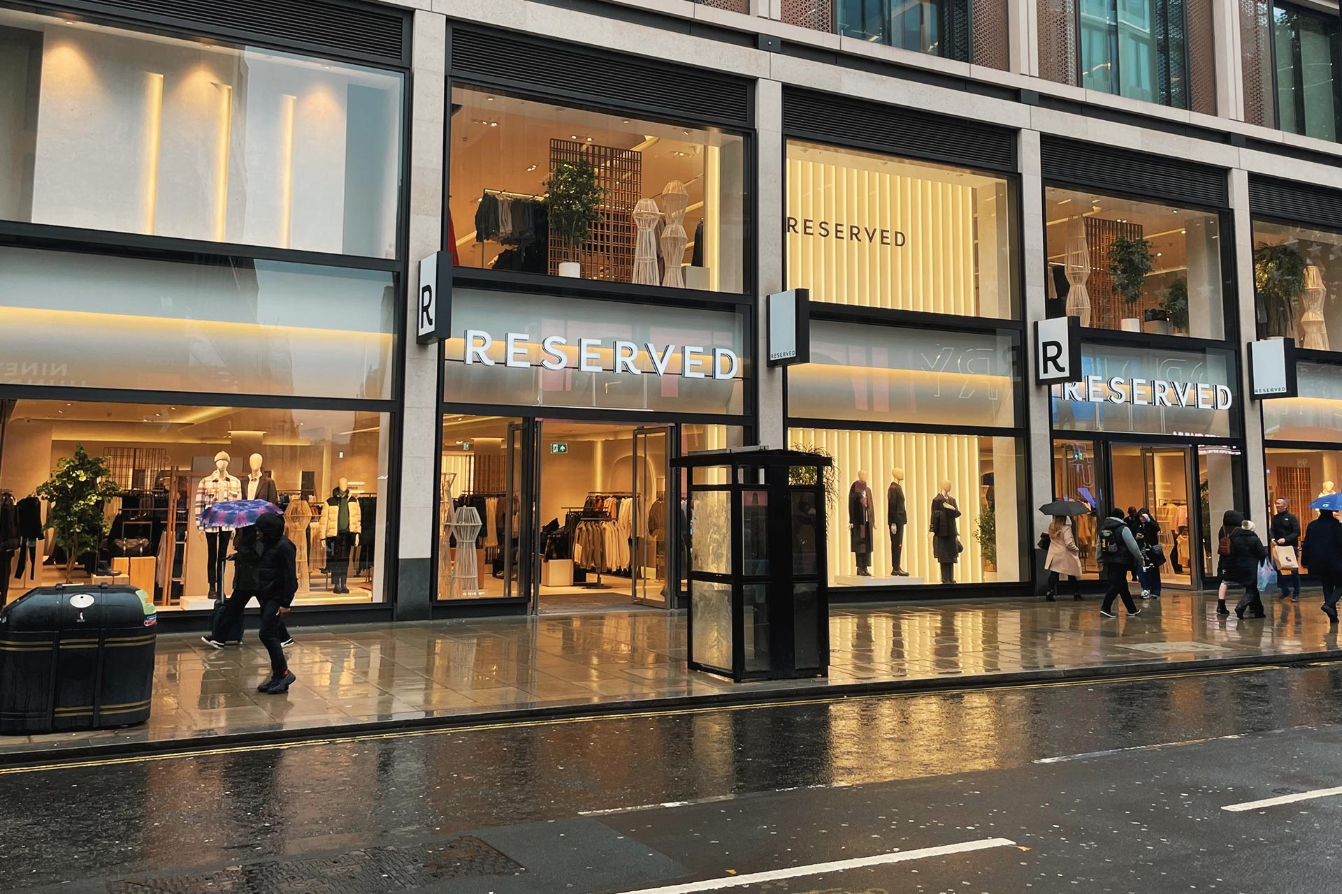 Significant gross margin recovery, stable sales momentum and double ...